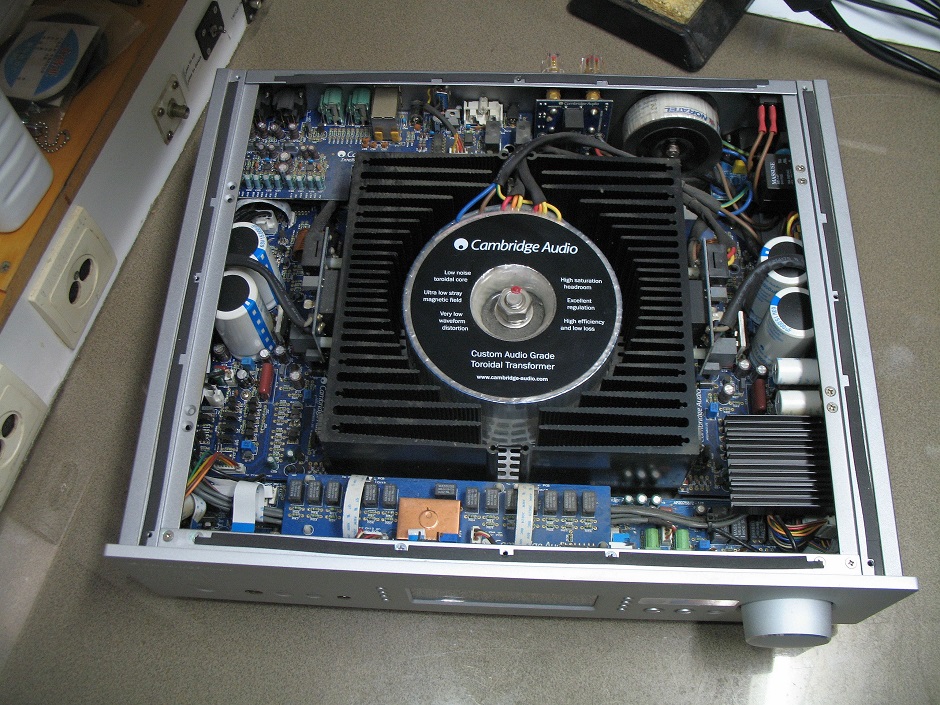 Service Ενισχυτή Cambridge Audio Azur 840A